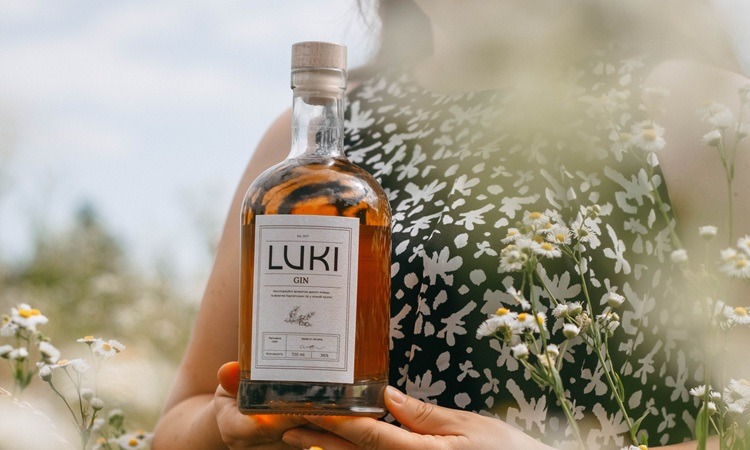 Огляд джину LUKI: карпатський дух українського крафту • PIK
